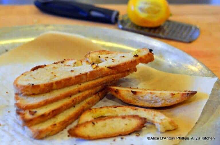 Lemon Olive Oil & Sea Salt/Pepper Toastees | Quick Toast Recipes