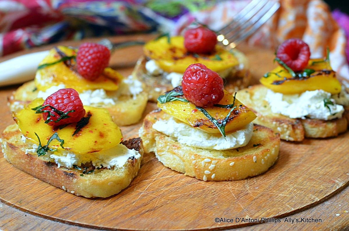 grilled mango raspberry mint crostini|appetizers|ally's kitchen