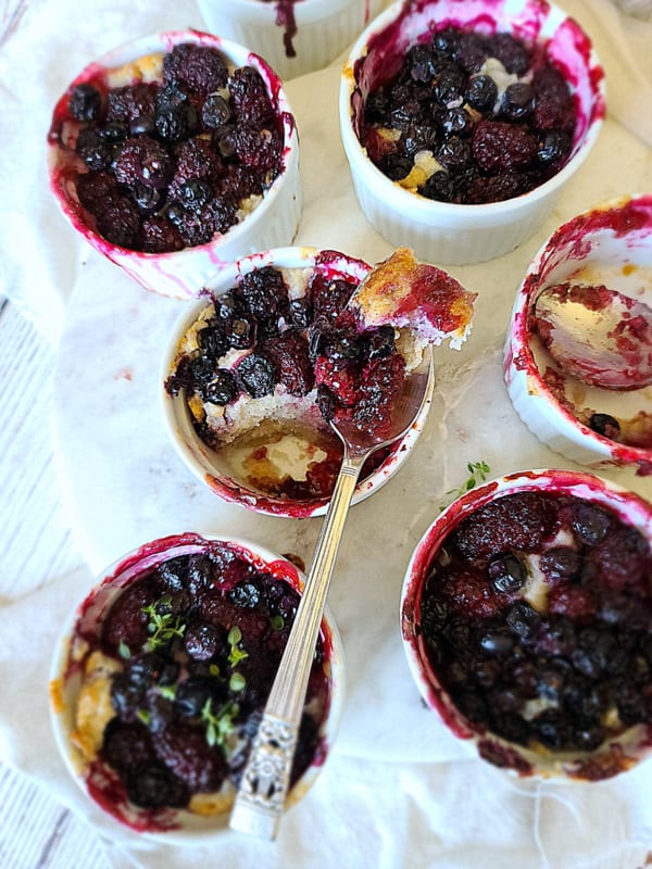 mini fruit cobblers | easy fruit cobbler | mini fruit cobblers | cobbler