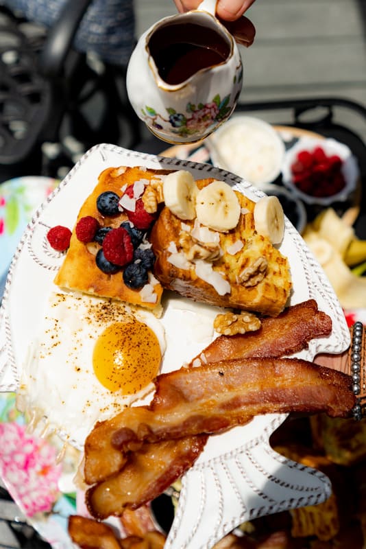 simple sheet pan brunch | sheet pan cooking | oven eggs | eggs